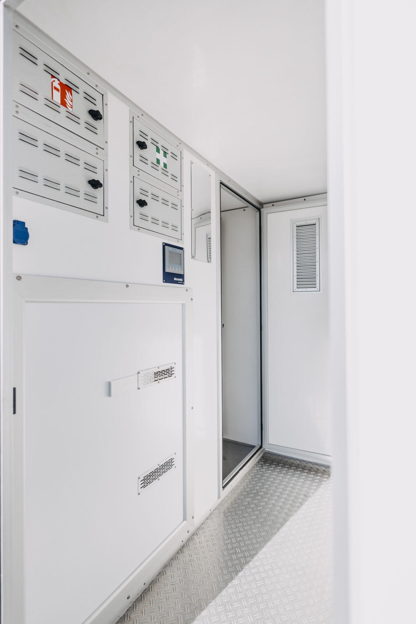 Mietgeräte – Mobile 3-Kammer-Schleuse zur Dekontamination - SES GmbH ...